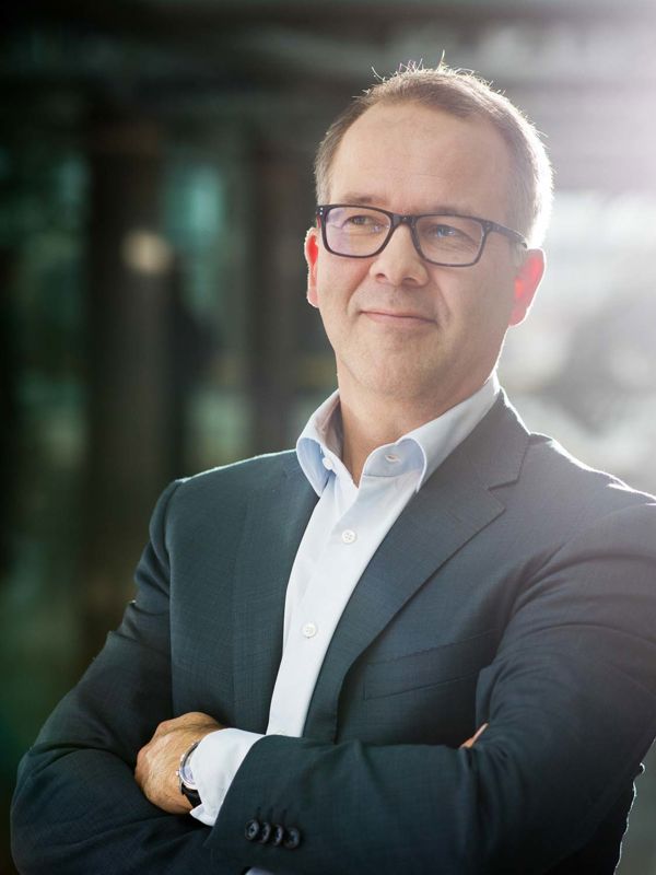 Hallitus ja johtoryhmä